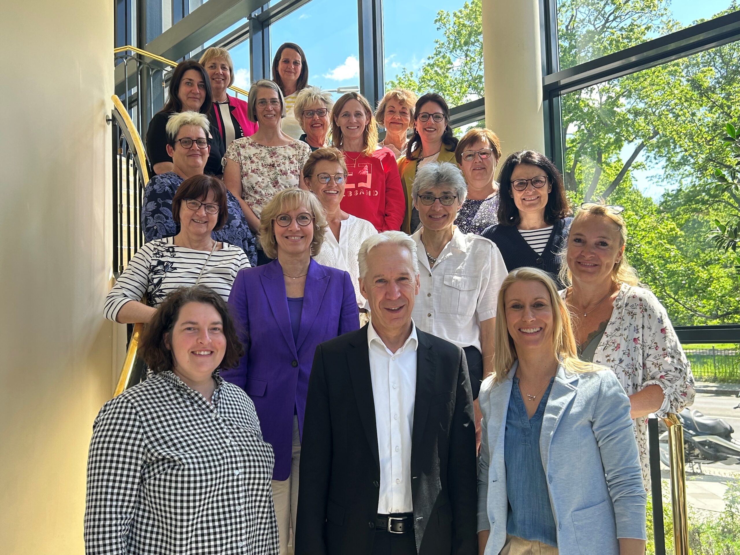Netzwerken auf der Hauptversammlung der VBE-Frauen - VBE Rheinland-Pfalz